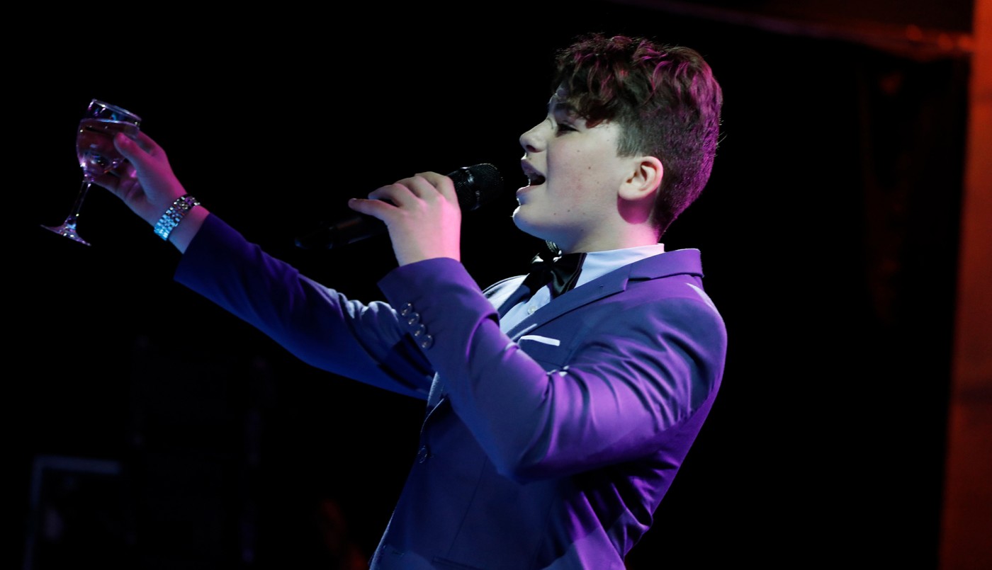Quién es Martín Savi, el tenor de 15 años que cantó en la asunción de ...