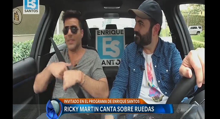 Ricky Martin canta sobre ruedas | Telefe Noticias